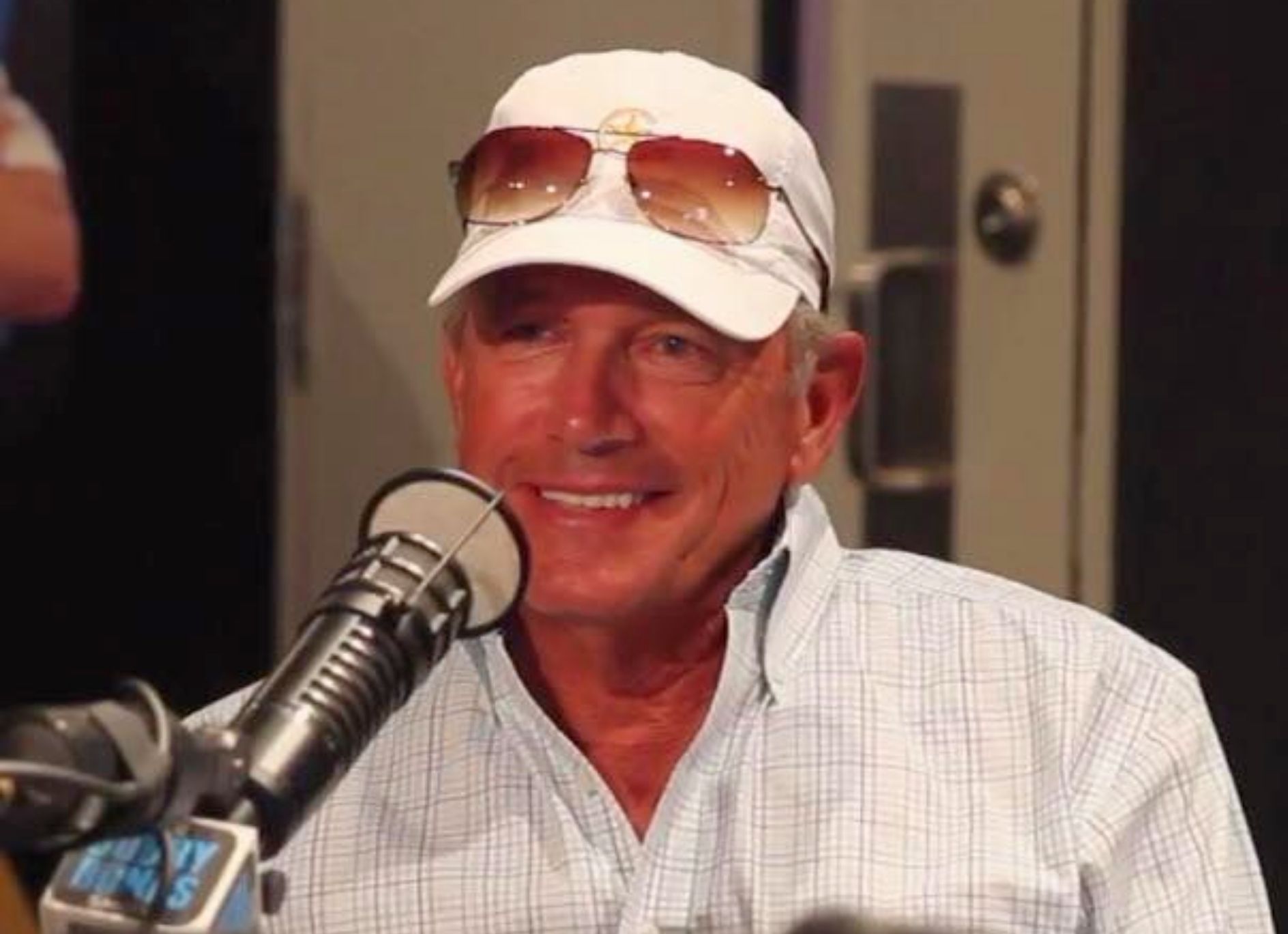 HEARTBREAKING STATEMENT: George Strait Breaks Down in Emotional ...